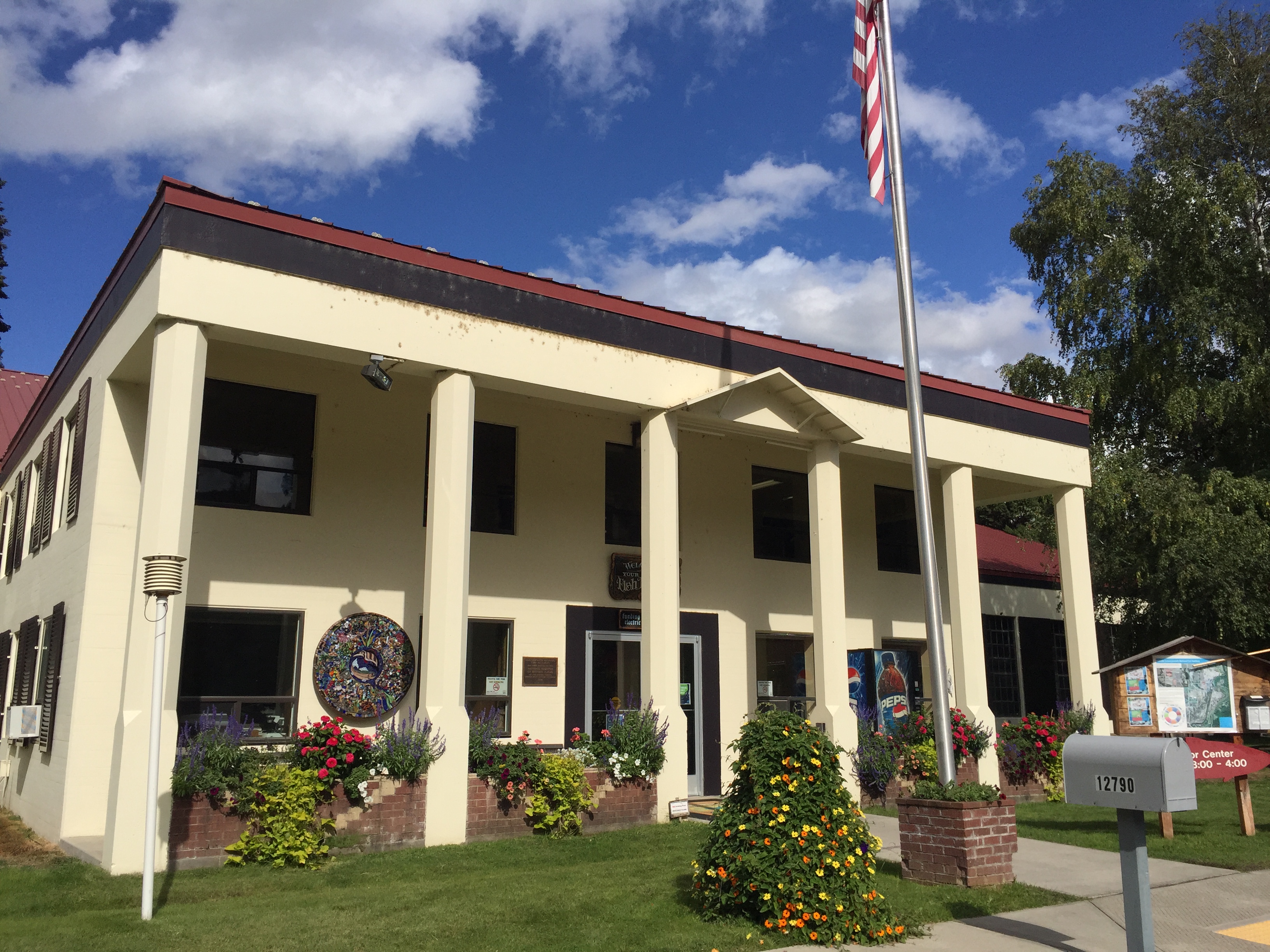 Leavenworth NFH nursery building entrance.JPG | FWS.gov