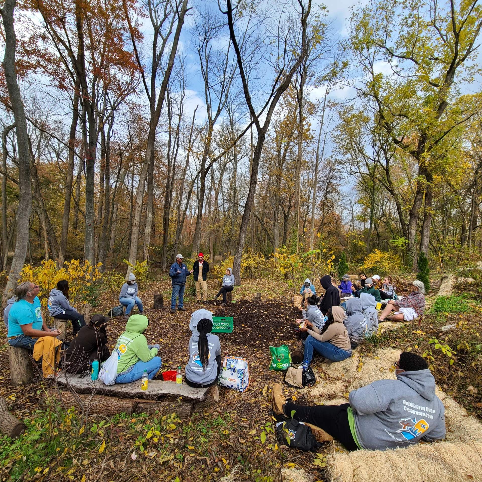 Mobilize green meets with Lenape Tribe members | FWS.gov