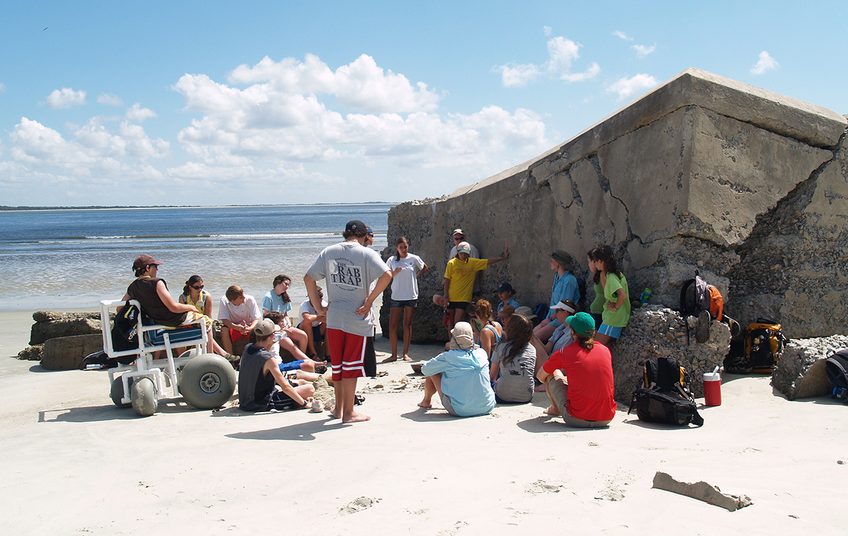 Environmental education on the beach at Wassaw NWR | FWS.gov