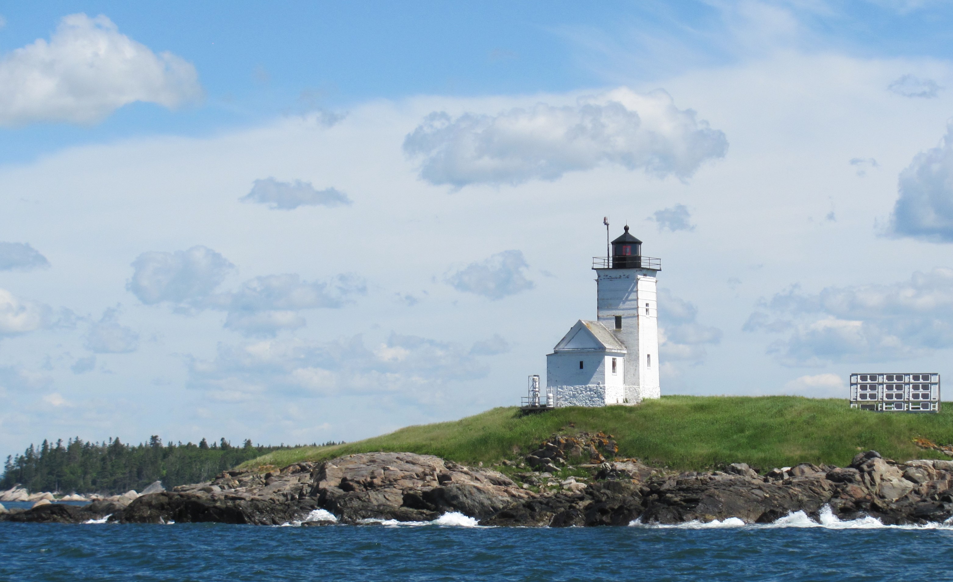 Two Bush lighthouse and shore | FWS.gov