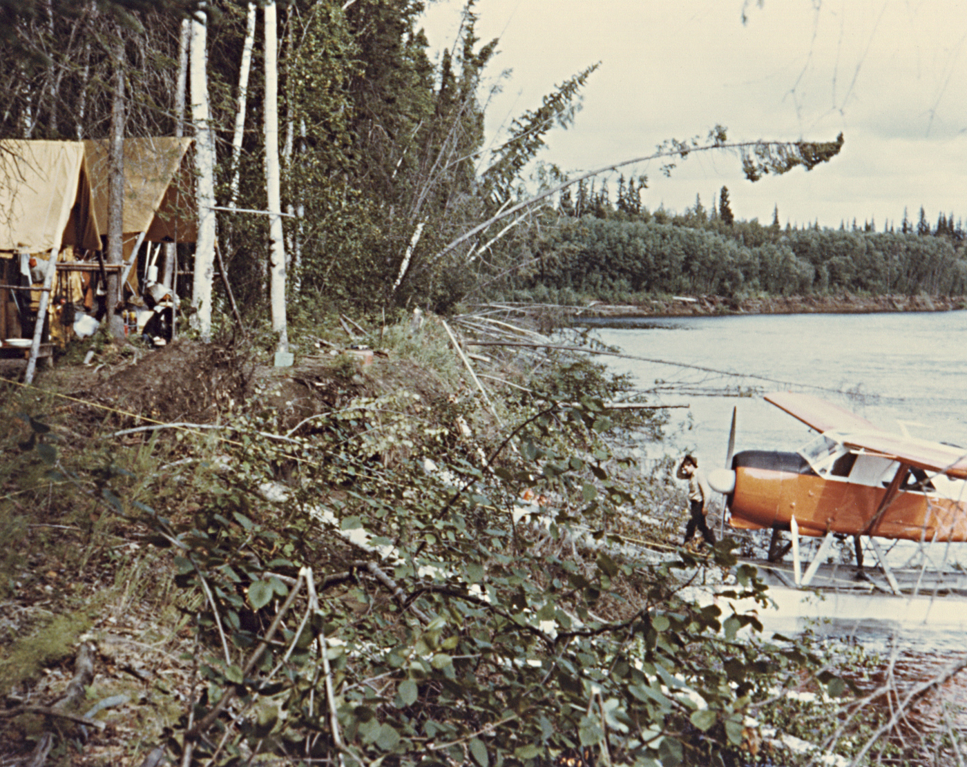 Nowitna River camp | FWS.gov