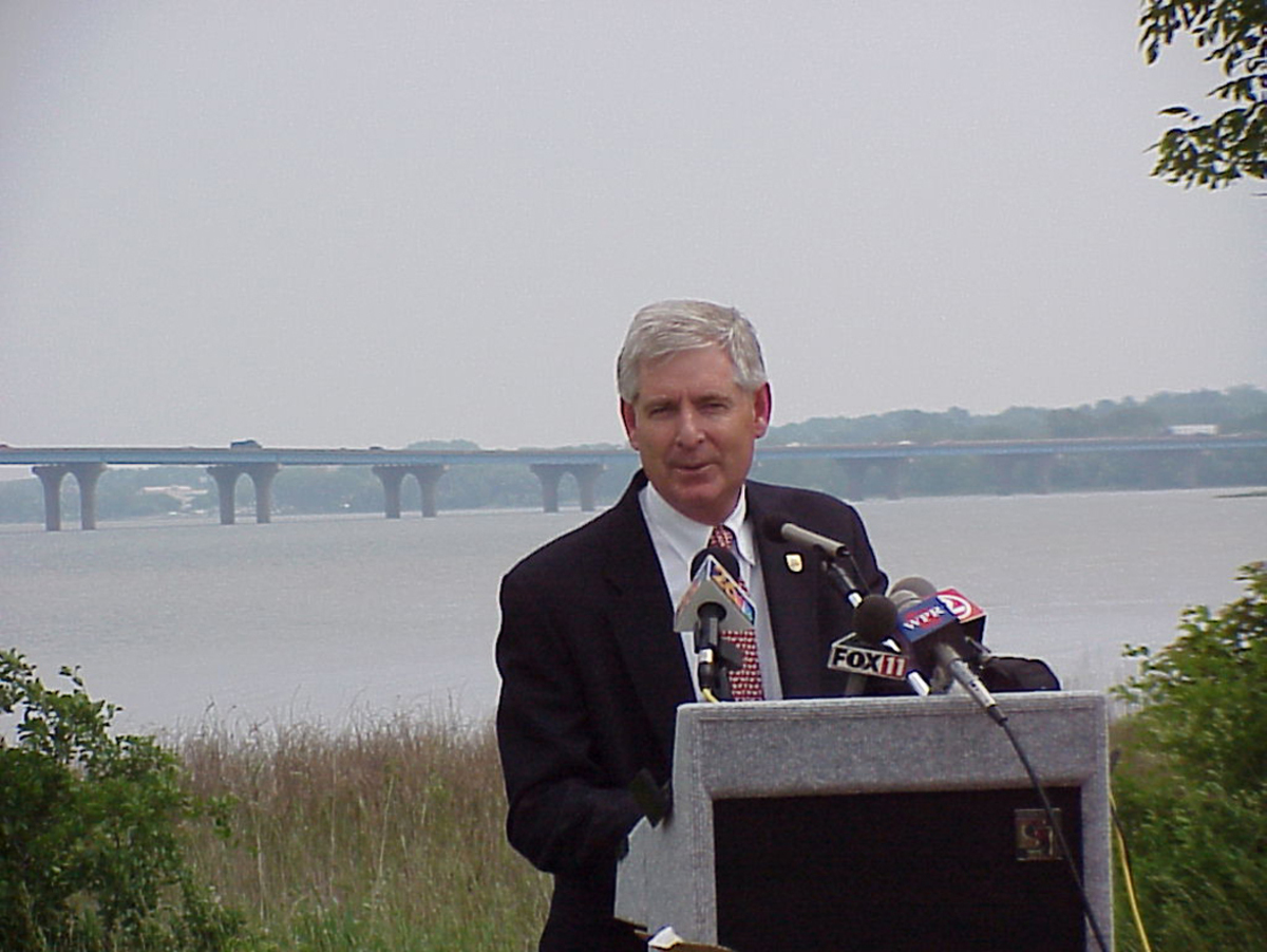 Regional 3 Director Bill Hartwig At Fox River | FWS.gov