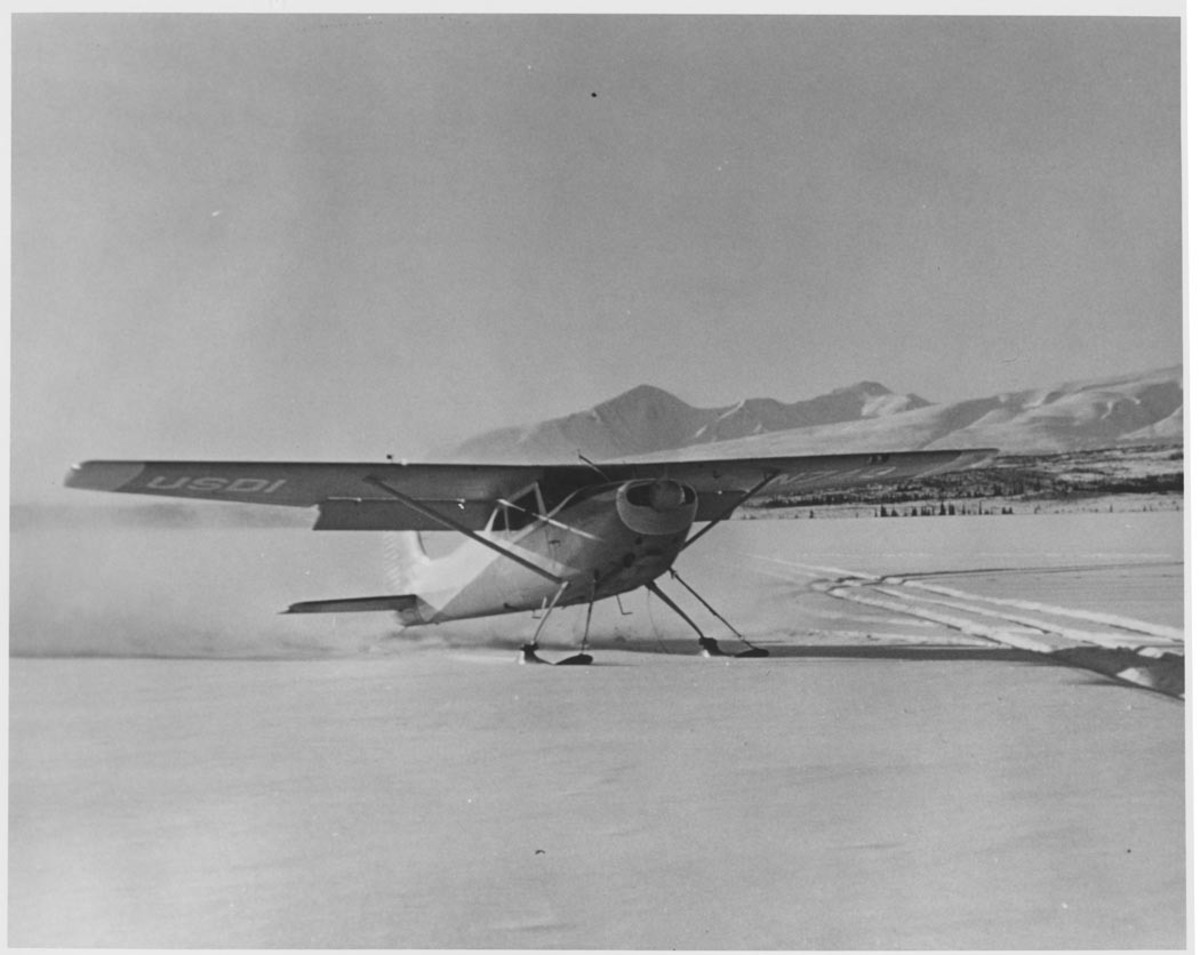 Small Airplane Landing on Snow | FWS.gov