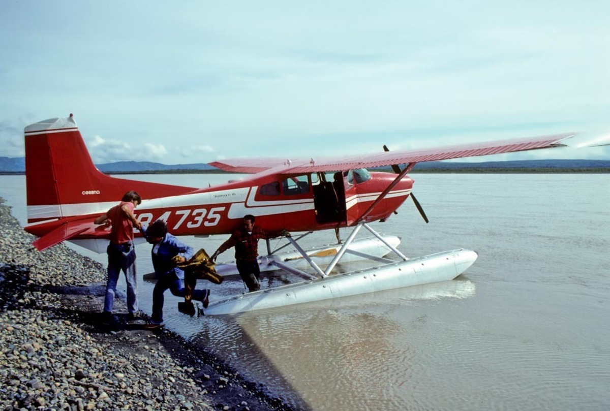 Float Plane | FWS.gov