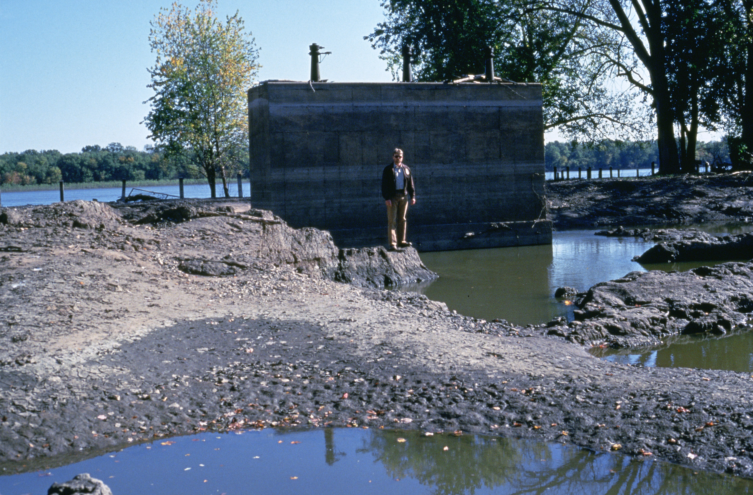 Flood Damage, Inlet and Levee Destroyed | FWS.gov