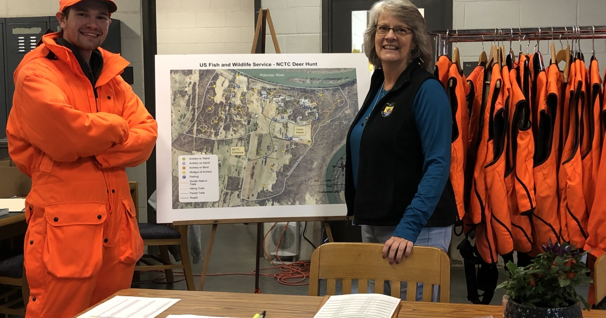 Connecting with Volunteers and Hunters during NCTC Managed Deer Hunt ...