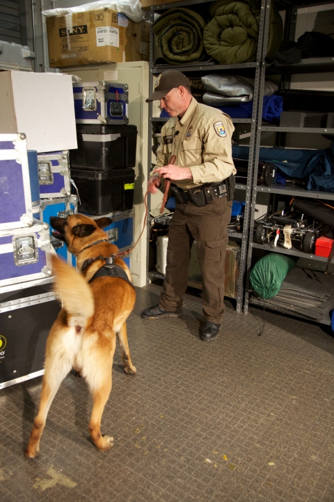 Law enforcement with K-9 | FWS.gov